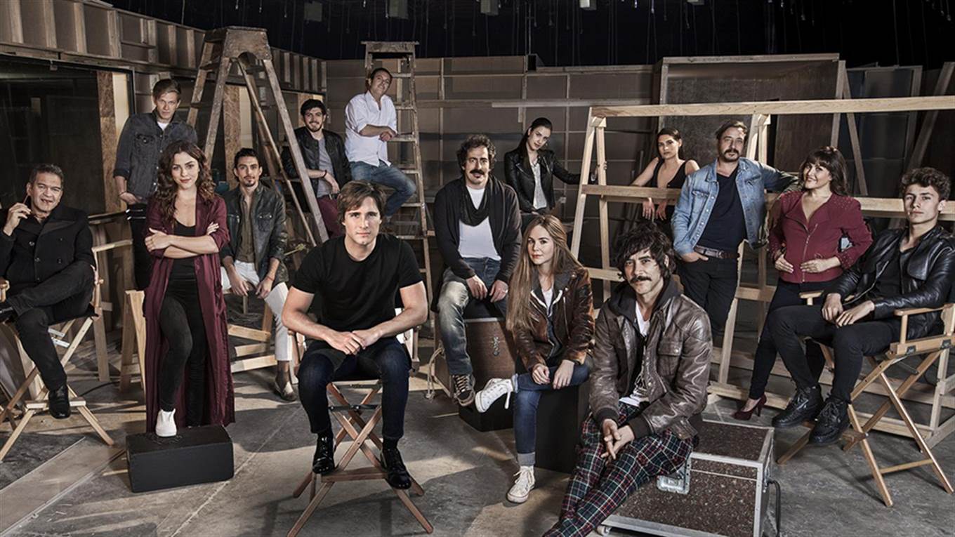Netflix comenzó a grabar la miniserie basada en la vida de Luis Miguel ...