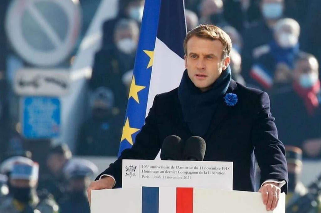 Francia: Emmanuel Macron cambió el color de la bandera – Notife
