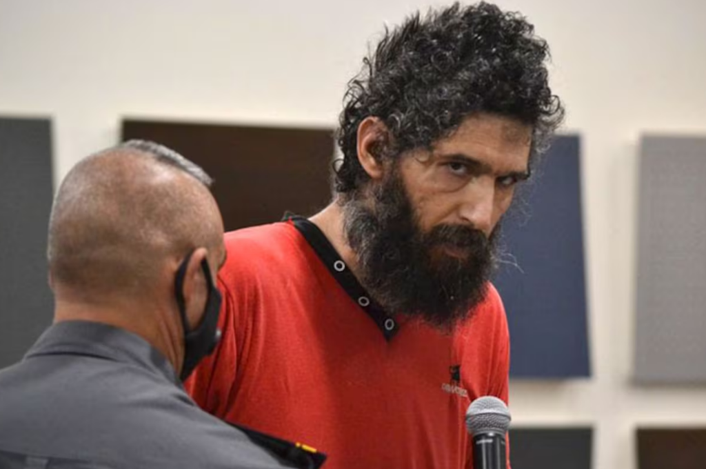 A 4 días de su muerte, más de 15 familias usurparon el terreno en el ...