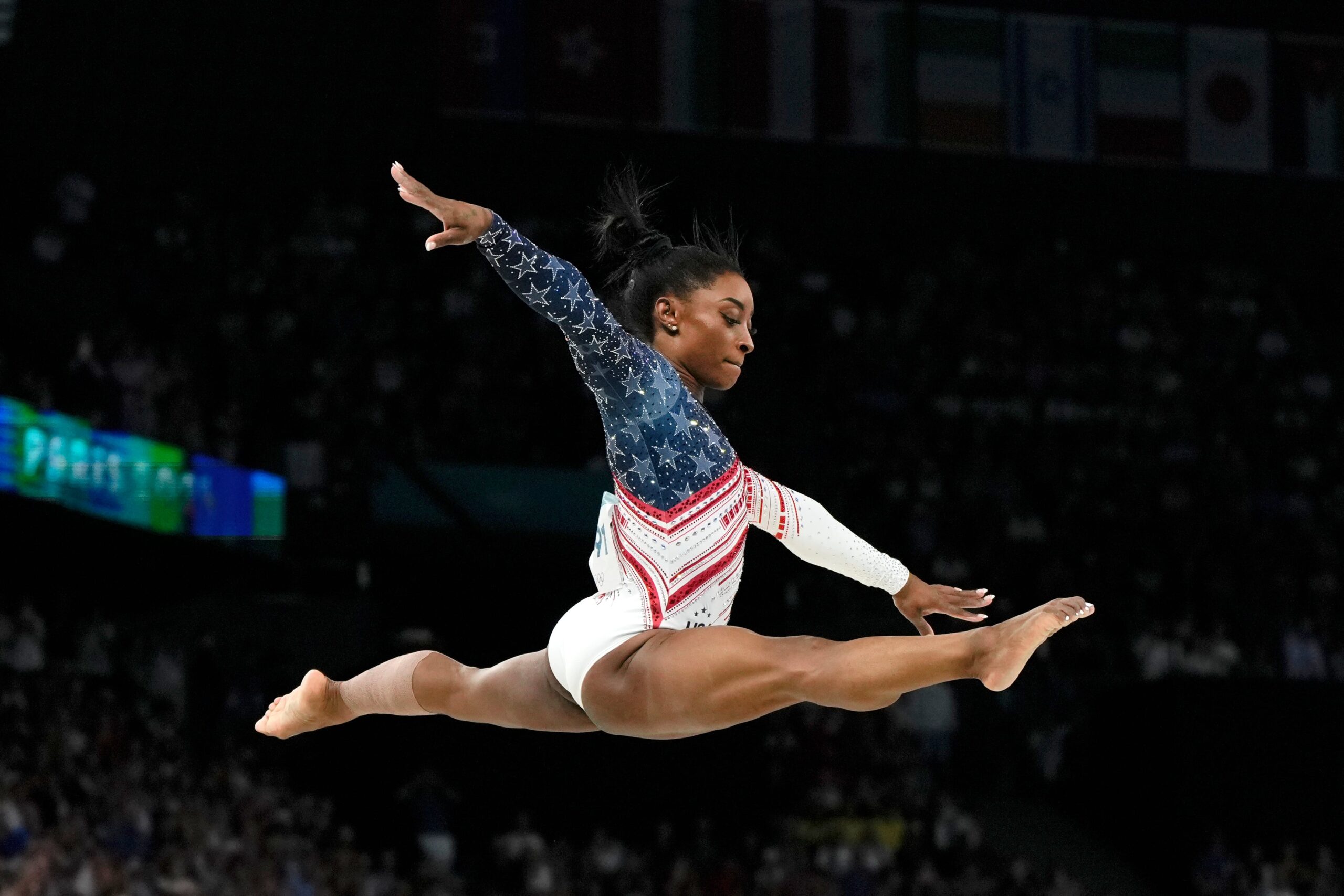 “Simone Biles vuelve a volar”: el documental que lanzó Netflix de la gimnasta que no para de ...