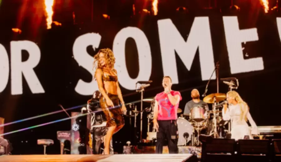 Video: Tini Stoessel deslumbró junto a Coldplay en Miami – Notife